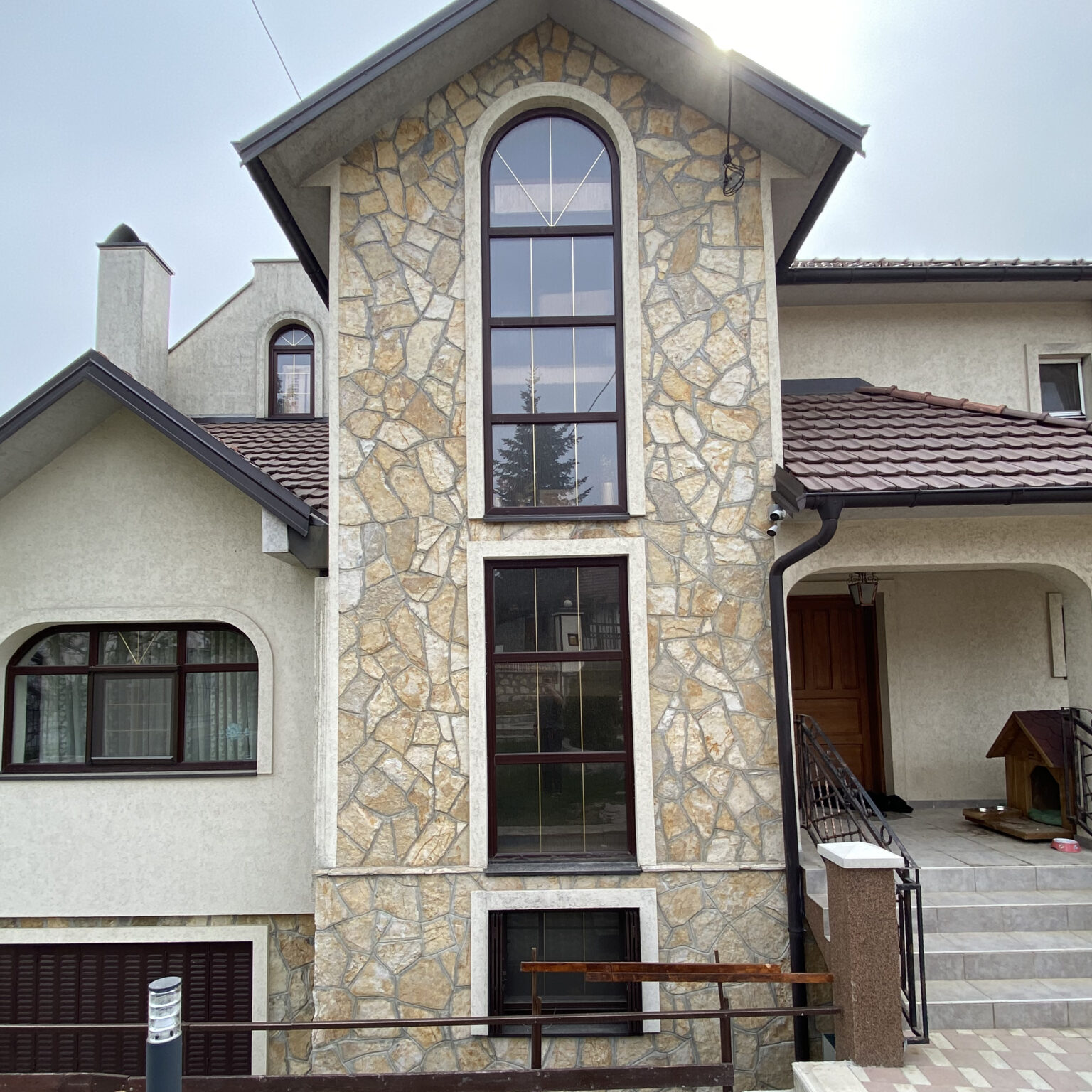 Struganik Lomljeni kamen - MV Stone